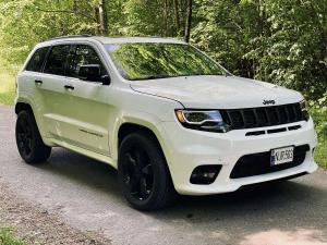 White Jeep Grand Cherokee 2014 in Elektrenai, with an engine capacity of 3.60 L and mileage of 207 thousand km for 14500 €, photo 4 on AUTOMOTO.COM.LV
