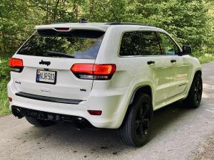 White Jeep Grand Cherokee 2014 in Elektrenai, with an engine capacity of 3.60 L and mileage of 207 thousand km for 14500 €, photo 5 on AUTOMOTO.COM.LV