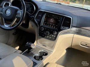 Balts Jeep Grand Cherokee 2015 Viļņa, ar dzinēja tilpumu 3.60 L un nobraukumu 223 tūkst. km par 13500 €, foto 20 vietnē AUTOMOTO.COM.LV