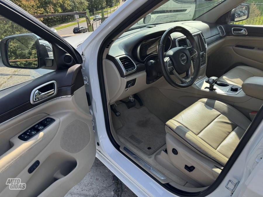 Balts Jeep Grand Cherokee 2015 Viļņa, ar dzinēja tilpumu 3.60 L un nobraukumu 223 tūkst. km par 13500 €, foto 27 vietnē AUTOMOTO.COM.LV