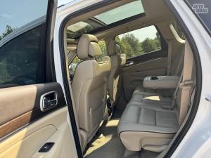 Balts Jeep Grand Cherokee 2015 Viļņa, ar dzinēja tilpumu 3.60 L un nobraukumu 223 tūkst. km par 13500 €, foto 30 vietnē AUTOMOTO.COM.LV