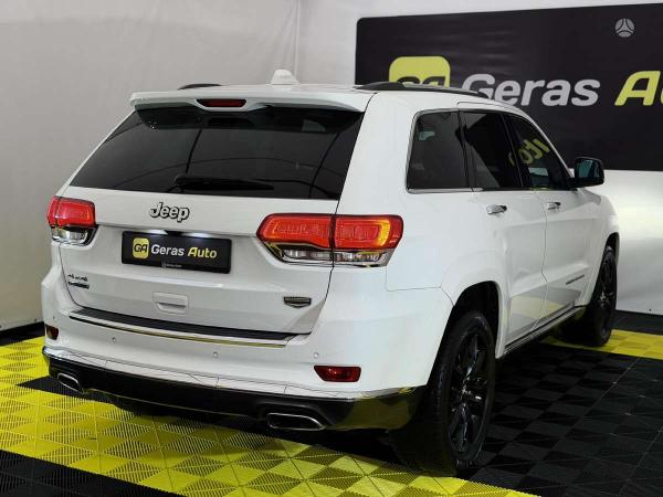 Balts Jeep Grand Cherokee 2015 Viļņa, ar dzinēja tilpumu 2.99 L un nobraukumu 205 tūkst. km par 12490 €, foto 4 vietnē AUTOMOTO.COM.LV