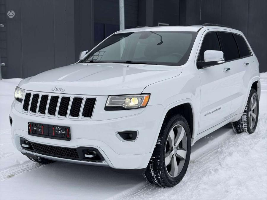 Balts Jeep Grand Cherokee 2015 Šauļi, ar dzinēja tilpumu 3.60 L un nobraukumu 231 tūkst. km par 14400 €, foto 1 vietnē AUTOMOTO.COM.LV