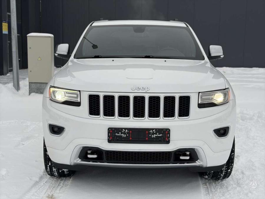 Balts Jeep Grand Cherokee 2015 Šauļi, ar dzinēja tilpumu 3.60 L un nobraukumu 231 tūkst. km par 14400 €, foto 2 vietnē AUTOMOTO.COM.LV