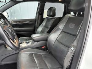 Balts Jeep Grand Cherokee 2015 Šauļi, ar dzinēja tilpumu 3.60 L un nobraukumu 231 tūkst. km par 14400 €, foto 8 vietnē AUTOMOTO.COM.LV
