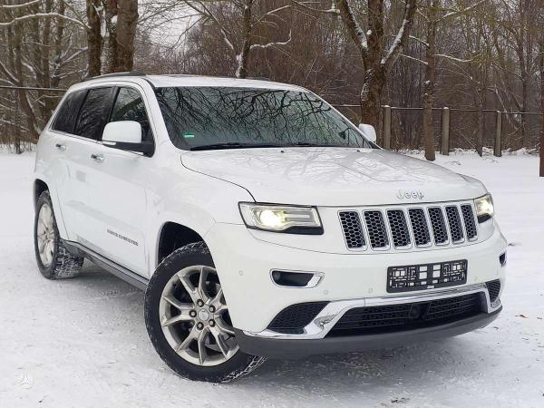 White Jeep Grand Cherokee 2015 in Siauliai, with an engine capacity of 3.00 L and mileage of 193 thousand km for 13950 €, photo 1 on AUTOMOTO.COM.LV