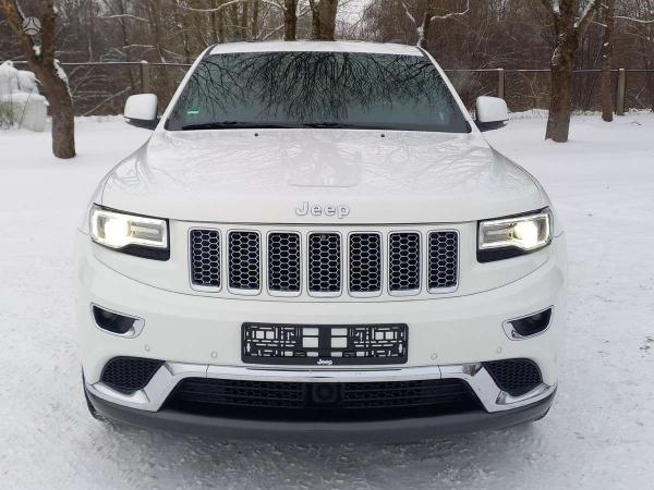 White Jeep Grand Cherokee 2015 in Siauliai, with an engine capacity of 3.00 L and mileage of 193 thousand km for 13950 €, photo 7 on AUTOMOTO.COM.LV