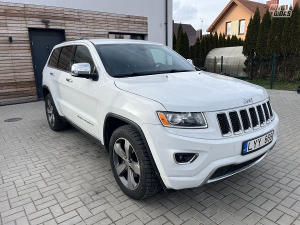 White Jeep Grand Cherokee 2015 in Vilnius, with an engine capacity of 3.60 L and mileage of 159 thousand km for 15500 €, photo 3 on AUTOMOTO.COM.LV