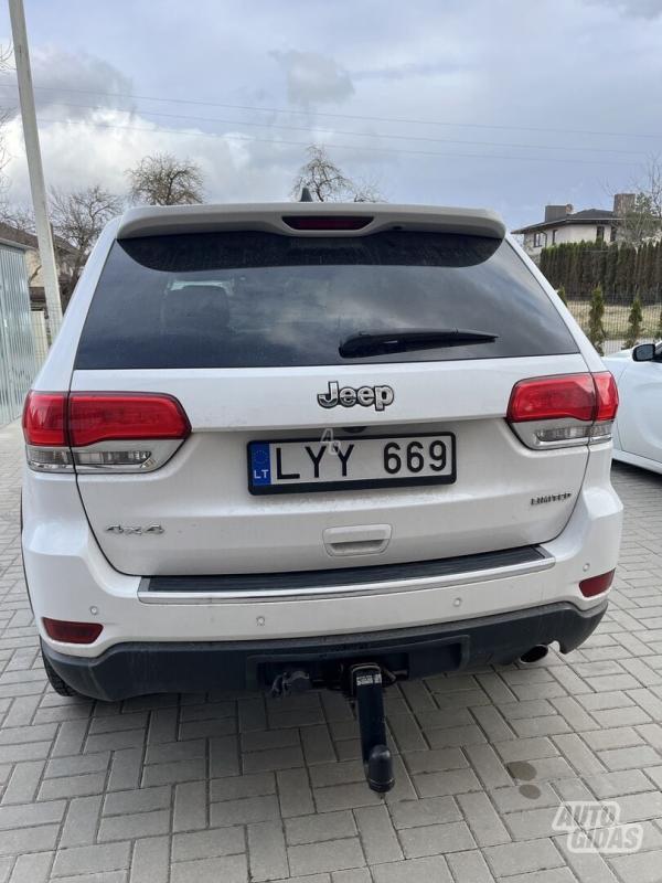 White Jeep Grand Cherokee 2015 in Vilnius, with an engine capacity of 3.60 L and mileage of 159 thousand km for 15500 €, photo 5 on AUTOMOTO.COM.LV