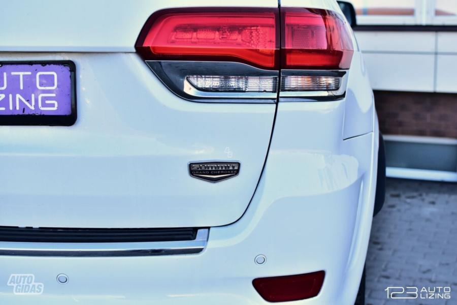 Balts Jeep Grand Cherokee 2015 Kretinga, ar dzinēja tilpumu 5.70 L un nobraukumu 215 tūkst. km par 15999 €, foto 12 vietnē AUTOMOTO.COM.LV