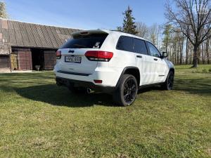 Balts Jeep Grand Cherokee 2015 Kauņa, ar dzinēja tilpumu 5.70 L un nobraukumu 241 tūkst. km par 15600 €, foto 6 vietnē AUTOMOTO.COM.LV
