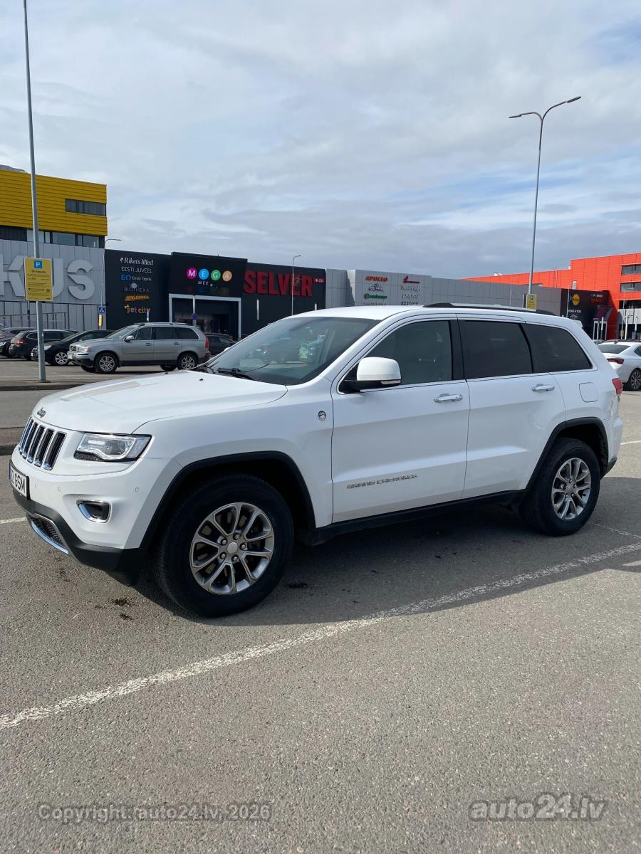 White Jeep Grand Cherokee 2015 in Tallinn, with an engine capacity of 3.00 L and mileage of 94 thousand km for 16490 €, photo 3 on AUTOMOTO.COM.LV