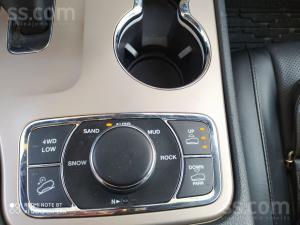Белый Джип Гранд Чероки 2015 в Рига, объемом двигателя 3.60 л и пробегом 70 тыс. км за 24800 €, фото 5 на AUTOMOTO.COM.LV