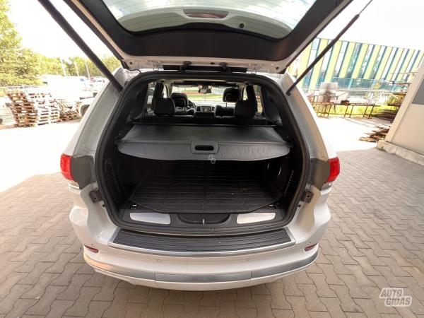 Balts Jeep Grand Cherokee 2015 Kauņa, ar dzinēja tilpumu 3.60 L un nobraukumu 156 tūkst. km par 16499 €, foto 6 vietnē AUTOMOTO.COM.LV