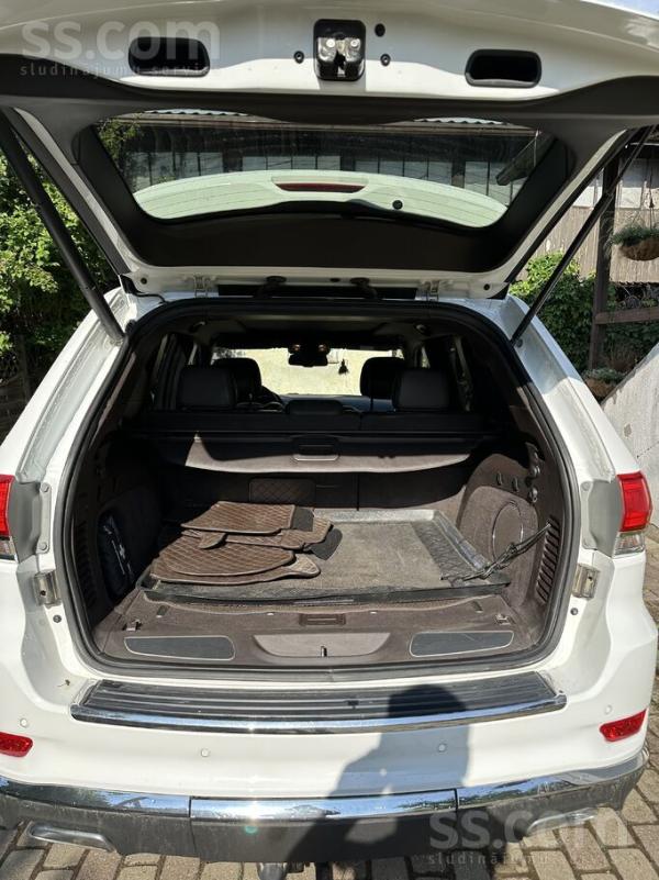 Balts Jeep Grand Cherokee 2015 Cēsis, ar dzinēja tilpumu 3.00 L un nobraukumu 261 tūkst. km par 5750 €, foto 6 vietnē AUTOMOTO.COM.LV