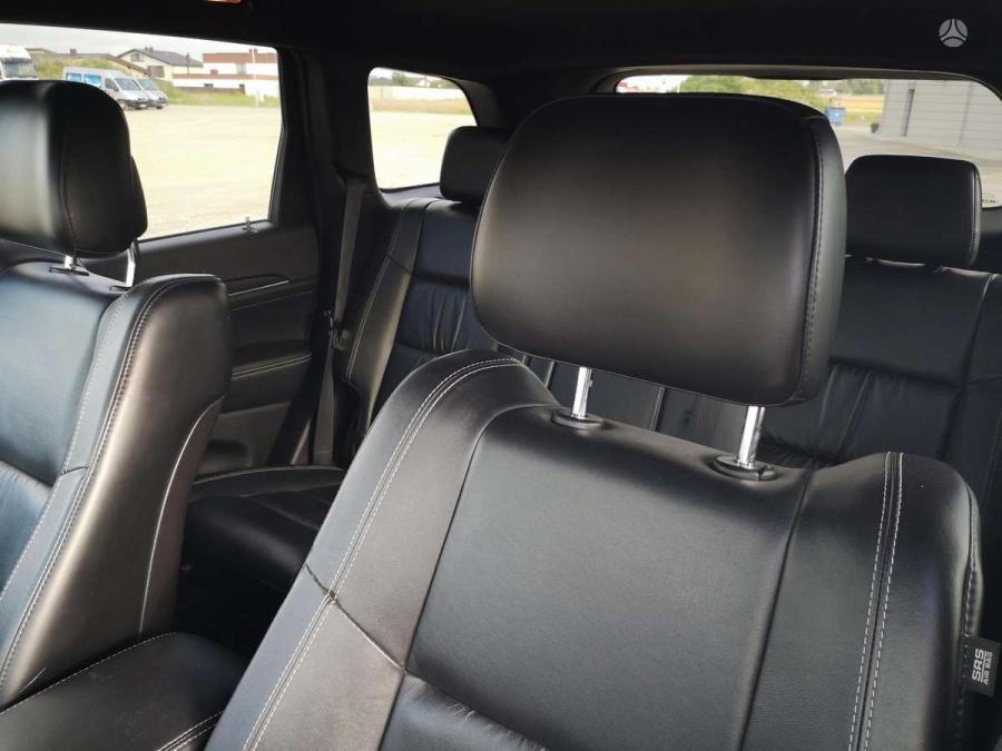 Balts Jeep Grand Cherokee 2015 Klaipėda, ar dzinēja tilpumu 3.60 L un nobraukumu 193 tūkst. km par 14900 €, foto 25 vietnē AUTOMOTO.COM.LV