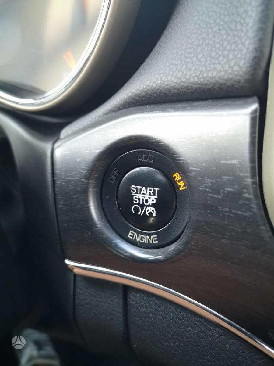Balts Jeep Grand Cherokee 2015 Klaipėda, ar dzinēja tilpumu 3.60 L un nobraukumu 193 tūkst. km par 14900 €, foto 32 vietnē AUTOMOTO.COM.LV