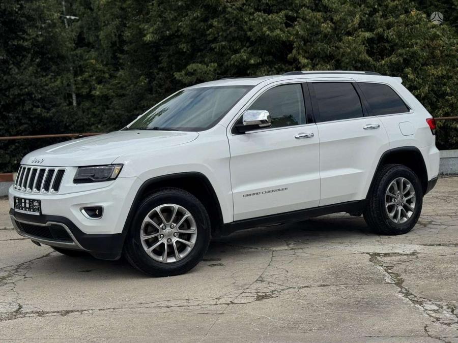 Balts Jeep Grand Cherokee 2015 Viļņa, ar dzinēja tilpumu 3.60 L un nobraukumu 273 tūkst. km par 13400 €, foto 13 vietnē AUTOMOTO.COM.LV