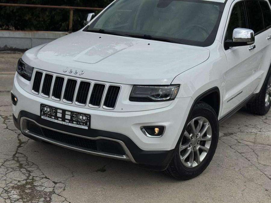 Balts Jeep Grand Cherokee 2015 Viļņa, ar dzinēja tilpumu 3.60 L un nobraukumu 273 tūkst. km par 13400 €, foto 14 vietnē AUTOMOTO.COM.LV