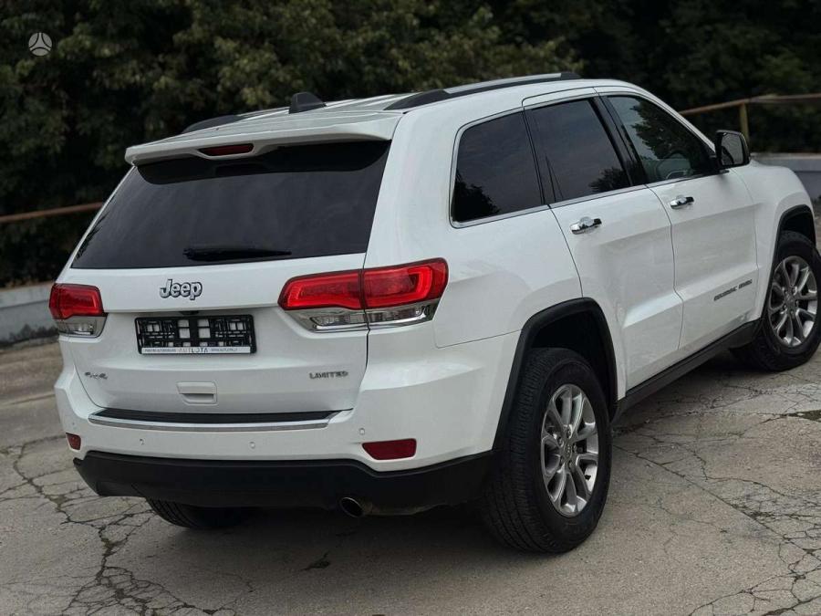 Balts Jeep Grand Cherokee 2015 Viļņa, ar dzinēja tilpumu 3.60 L un nobraukumu 273 tūkst. km par 13400 €, foto 16 vietnē AUTOMOTO.COM.LV