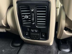 Balts Jeep Grand Cherokee 2015 Viļņa, ar dzinēja tilpumu 3.60 L un nobraukumu 273 tūkst. km par 13400 €, foto 25 vietnē AUTOMOTO.COM.LV