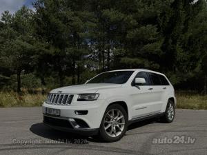 White Jeep Grand Cherokee 2015 in Tallinn, with an engine capacity of 3.00 L and mileage of 198 thousand km for 16900 €, photo  on AUTOMOTO.COM.LV