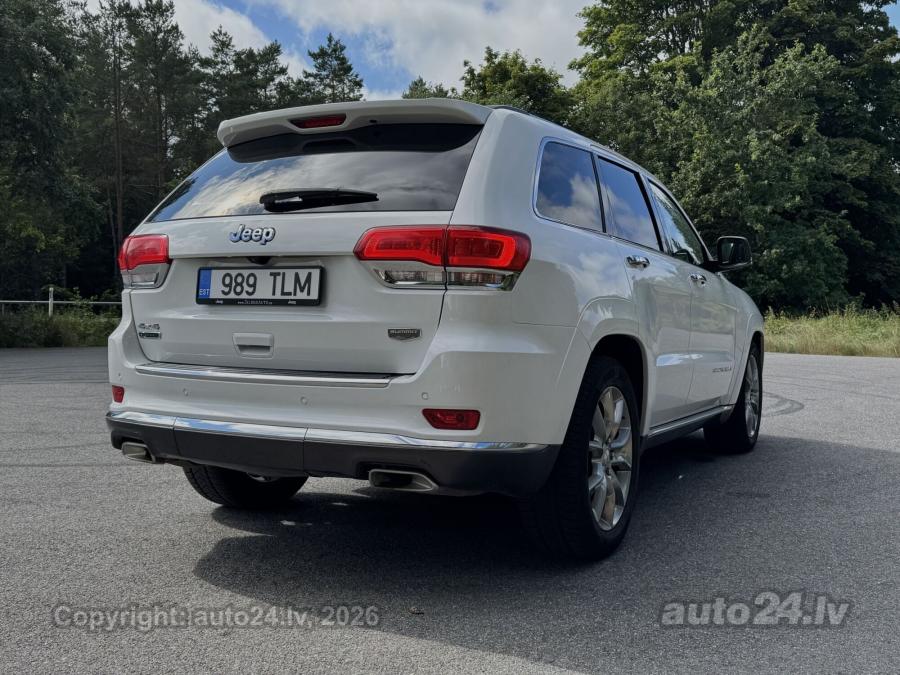 Balts Jeep Grand Cherokee 2015 Tallina, ar dzinēja tilpumu 3.00 L un nobraukumu 198 tūkst. km par 16900 €, foto 4 vietnē AUTOMOTO.COM.LV