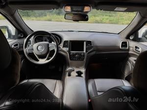 Balts Jeep Grand Cherokee 2015 Tallina, ar dzinēja tilpumu 3.00 L un nobraukumu 198 tūkst. km par 16900 €, foto 15 vietnē AUTOMOTO.COM.LV