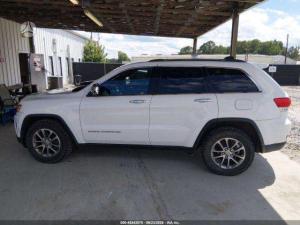 White Jeep Grand Cherokee 2015 in Klaipeda, with an engine capacity of 3.60 L and mileage of 207 thousand km for 8000 €, photo 14 on AUTOMOTO.COM.LV