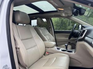 Balts Jeep Grand Cherokee 2015 Viļņa, ar dzinēja tilpumu 3.60 L un nobraukumu 198 tūkst. km par 14100 €, foto 18 vietnē AUTOMOTO.COM.LV