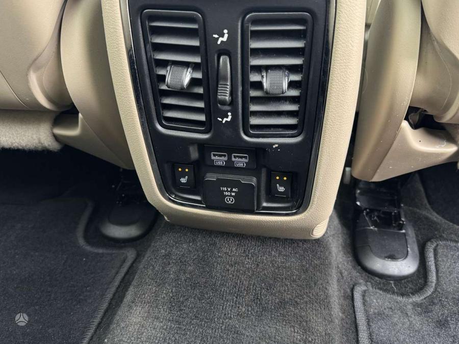 Balts Jeep Grand Cherokee 2015 Viļņa, ar dzinēja tilpumu 3.60 L un nobraukumu 198 tūkst. km par 14100 €, foto 31 vietnē AUTOMOTO.COM.LV