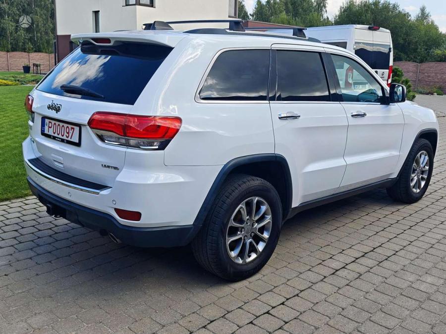 Balts Jeep Grand Cherokee 2015 Kauņa, ar dzinēja tilpumu 3.60 L un nobraukumu 206 tūkst. km par 12300 €, foto 6 vietnē AUTOMOTO.COM.LV