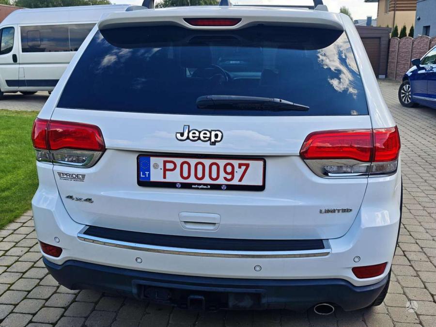 Balts Jeep Grand Cherokee 2015 Kauņa, ar dzinēja tilpumu 3.60 L un nobraukumu 206 tūkst. km par 12300 €, foto 7 vietnē AUTOMOTO.COM.LV