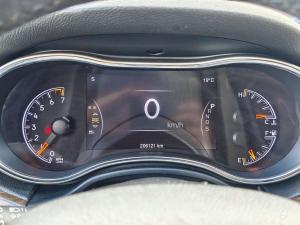 Balts Jeep Grand Cherokee 2015 Kauņa, ar dzinēja tilpumu 3.60 L un nobraukumu 206 tūkst. km par 12300 €, foto 23 vietnē AUTOMOTO.COM.LV