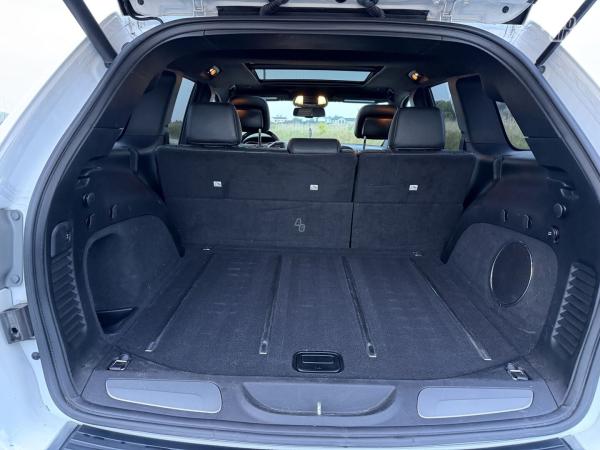 Jeep Grand Cherokee 2015 Kauņa vietnē Balts Jeep Grand Cherokee 2015 Kauņa, ar dzinēja tilpumu 3.60 L un nobraukumu 162 tūkst. km par 15299 €, foto 10 vietnē AUTOMOTO.COM.LV
