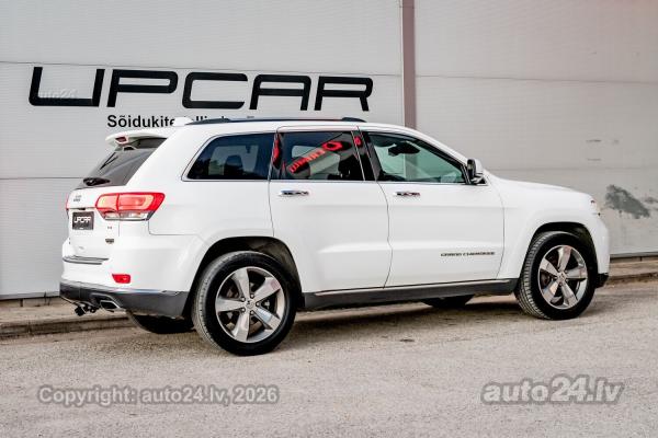 Balts Jeep Grand Cherokee 2015 Pērnava, ar dzinēja tilpumu 3.00 L un nobraukumu 223 tūkst. km par 16490 €, foto 7 vietnē AUTOMOTO.COM.LV