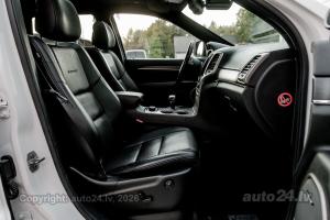 Balts Jeep Grand Cherokee 2015 Pērnava, ar dzinēja tilpumu 3.00 L un nobraukumu 223 tūkst. km par 16490 €, foto 16 vietnē AUTOMOTO.COM.LV