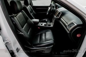 Balts Jeep Grand Cherokee 2015 Pērnava, ar dzinēja tilpumu 3.00 L un nobraukumu 223 tūkst. km par 16490 €, foto 17 vietnē AUTOMOTO.COM.LV