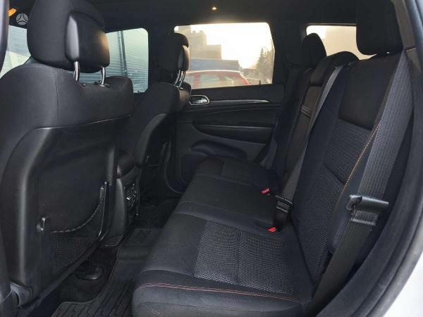 Balts Jeep Grand Cherokee 2016 Klaipėda, ar dzinēja tilpumu 3.60 L un nobraukumu 218 tūkst. km par 12200 €, foto 10 vietnē AUTOMOTO.COM.LV