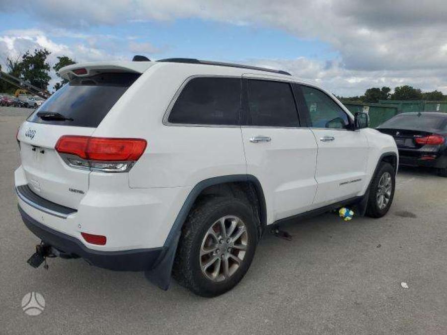 Balts Jeep Grand Cherokee 2016 Šauļi, ar dzinēja tilpumu 3.60 L un nobraukumu 242 tūkst. km par 8000 €, foto 4 vietnē AUTOMOTO.COM.LV