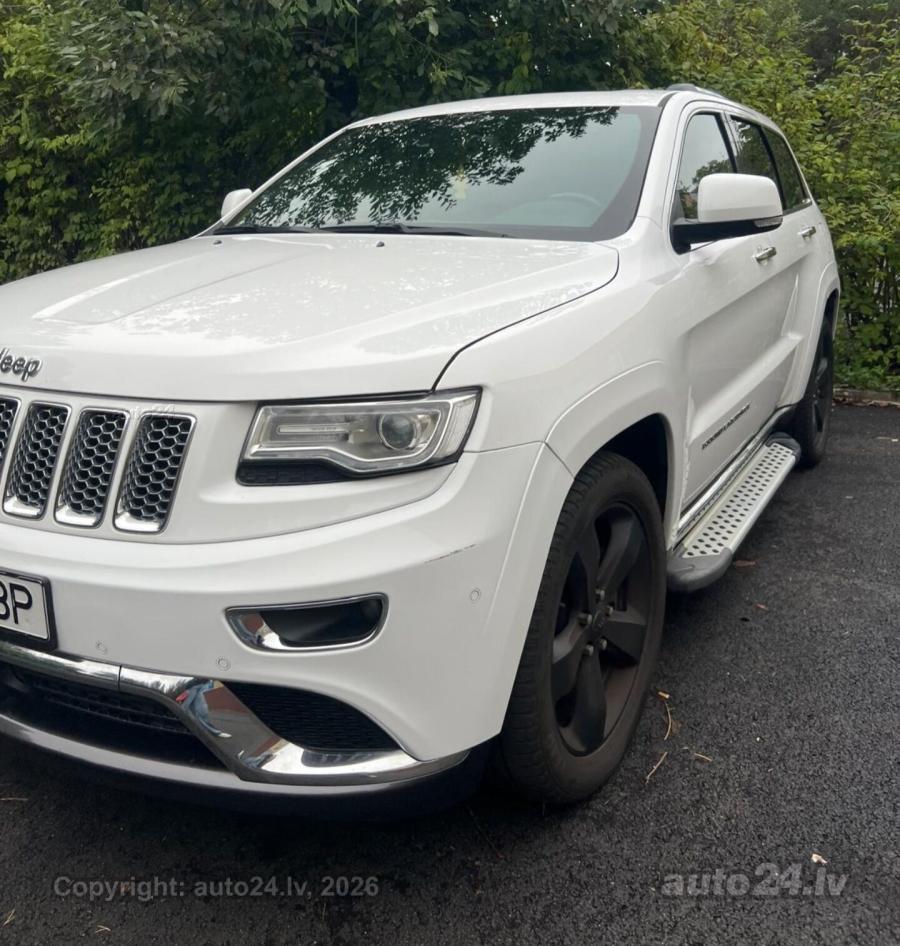 White Jeep Grand Cherokee 2016 in Tallinn, with an engine capacity of 3.00 L and mileage of 175 thousand km for 17700 €, photo 5 on AUTOMOTO.COM.LV