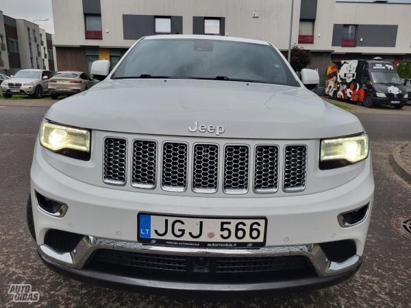 White Jeep Grand Cherokee 2016 in Vilnius, with an engine capacity of 3.00 L and mileage of 119 thousand km for 14990 €, photo 2 on AUTOMOTO.COM.LV