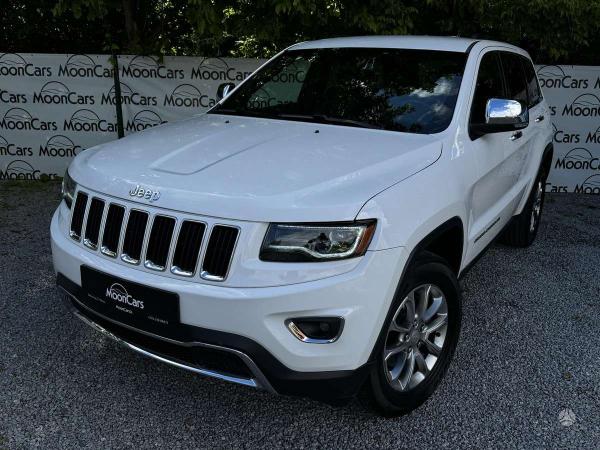White Jeep Grand Cherokee 2016 in Vilnius, with an engine capacity of 3.60 L and mileage of 235 thousand km for 14700 €, photo 2 on AUTOMOTO.COM.LV