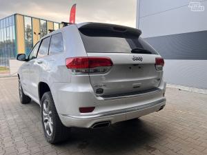 White Jeep Grand Cherokee 2016 in Kaunas, with an engine capacity of 3.60 L and mileage of 193 thousand km for 8900 €, photo  on AUTOMOTO.COM.LV