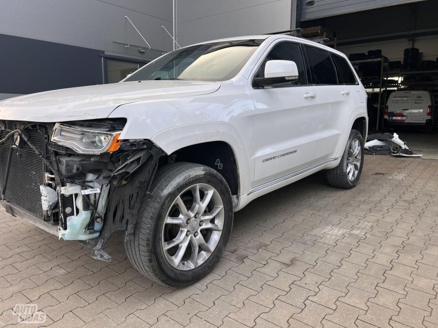 Balts Jeep Grand Cherokee 2016 Kauņa, ar dzinēja tilpumu 3.60 L un nobraukumu 193 tūkst. km par 8900 €, foto 5 vietnē AUTOMOTO.COM.LV