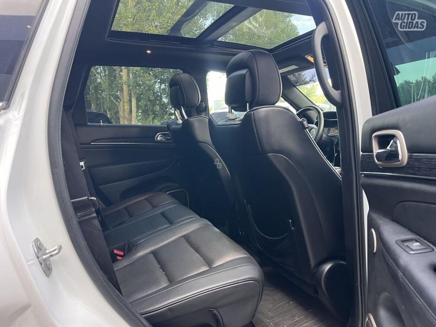 Balts Jeep Grand Cherokee 2016 Kauņa, ar dzinēja tilpumu 3.60 L un nobraukumu 193 tūkst. km par 8900 €, foto 6 vietnē AUTOMOTO.COM.LV