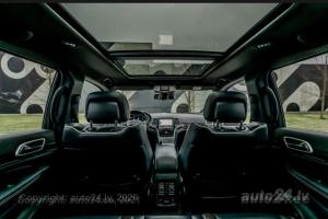 White Jeep Grand Cherokee 2016 in Parnu, with an engine capacity of 3.00 L and mileage of 284 thousand km for 18500 €, photo 9 on AUTOMOTO.COM.LV