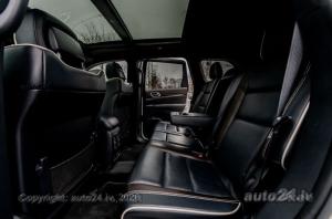 White Jeep Grand Cherokee 2016 in Parnu, with an engine capacity of 3.00 L and mileage of 284 thousand km for 18500 €, photo 10 on AUTOMOTO.COM.LV