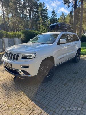 Balts Jeep Grand Cherokee 2016 Tallina, ar dzinēja tilpumu 3.00 L un nobraukumu 183 tūkst. km par 17900 €, foto 3 vietnē AUTOMOTO.COM.LV