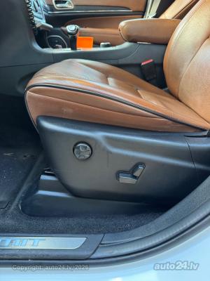 Balts Jeep Grand Cherokee 2016 Tallina, ar dzinēja tilpumu 3.00 L un nobraukumu 183 tūkst. km par 17900 €, foto 12 vietnē AUTOMOTO.COM.LV